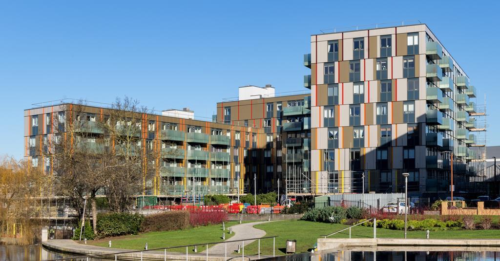Housing block uses ROCKWOOL non-combustible insulation for recladding ...